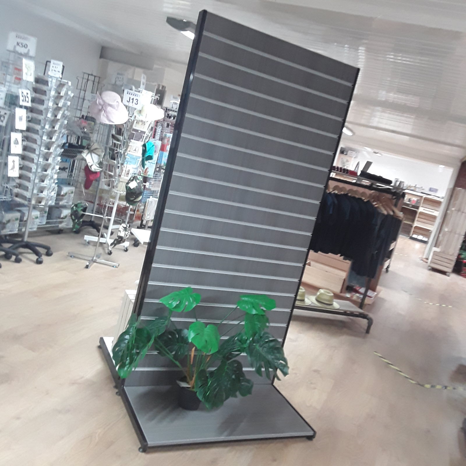 Freestanding Slatwall Unit - Wood Display 1000mm Wide in 5 Colours (K32 ...