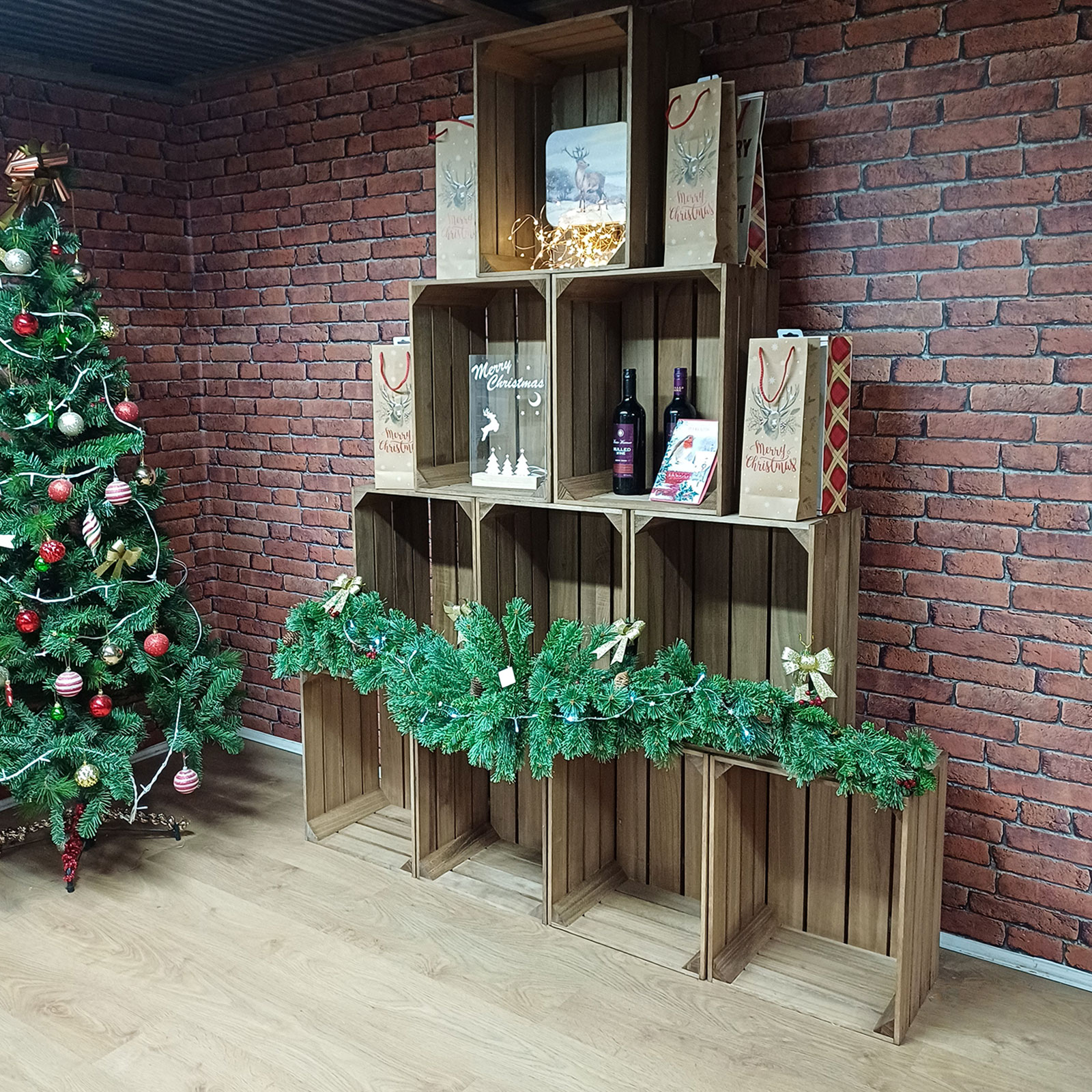 Crate Store - Large Christmas Tree Style Crate Display (CRATE/27)