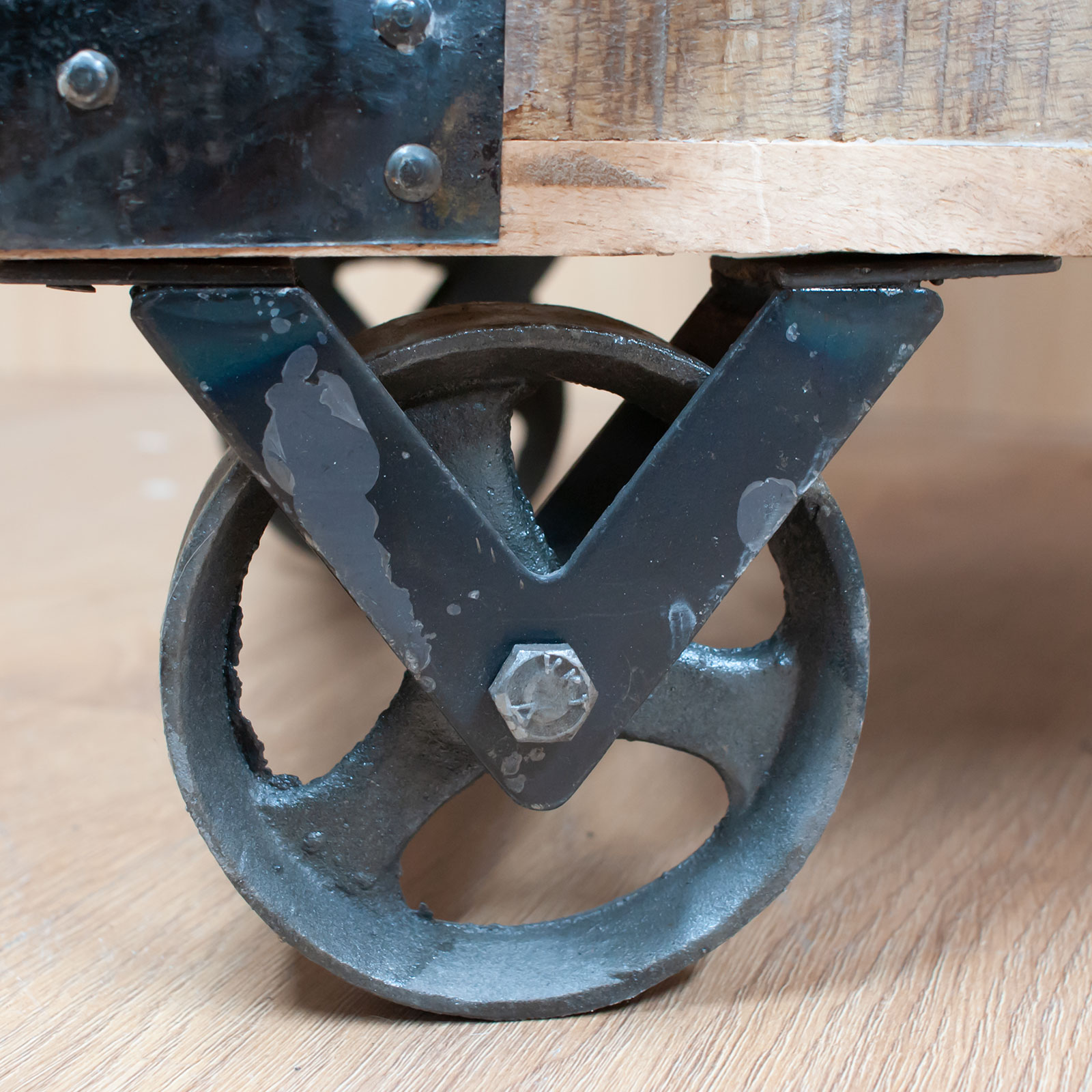 Wine Trolley Table - Rustic Wood & Iron - Retail Shop Display with ...