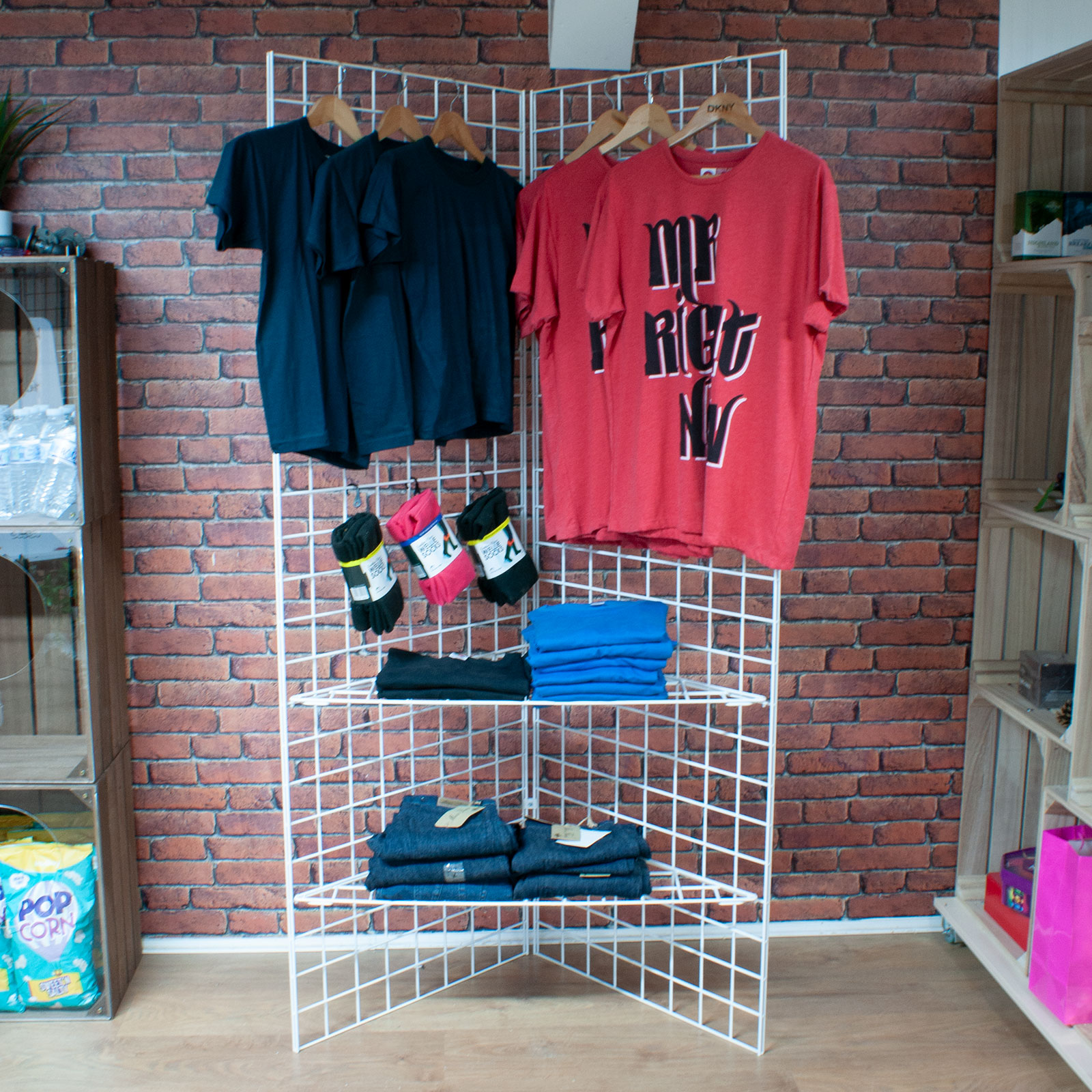 Grid Panel - 2 Panel Corner Shelving Display in White - Retail Shop ...