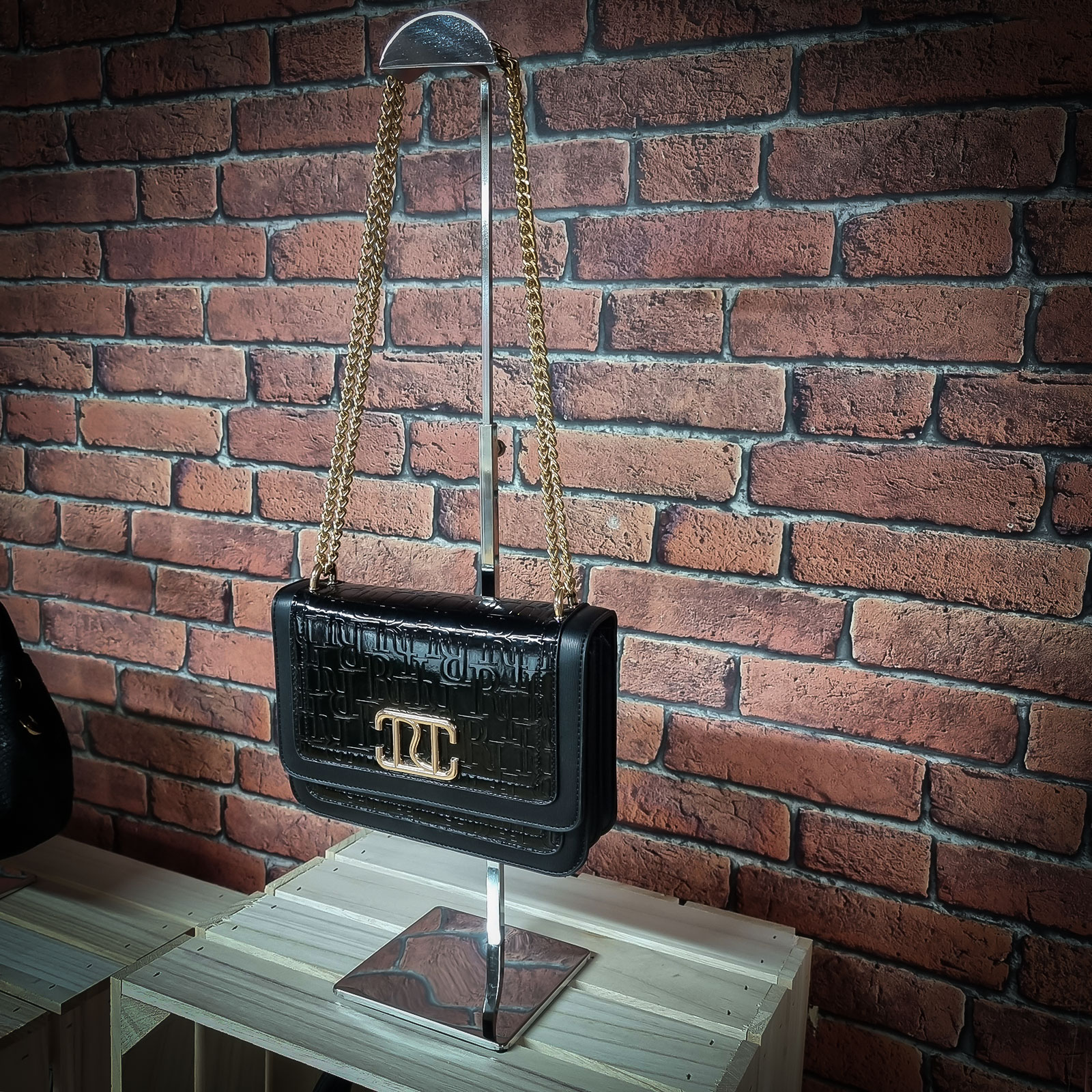 Handbag Display - Adjustable Height - Chrome Bag Holder with Strap ...